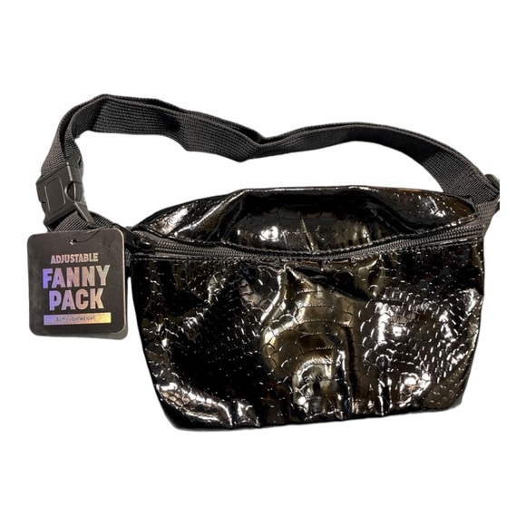 Bags | Nwt Adjustable Fanny Pack | Poshmark